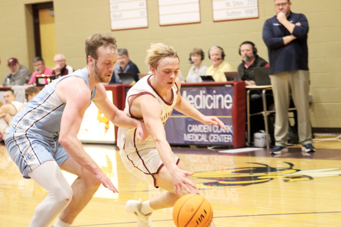 High-energy Yellowjackets take down Crusaders, 82-43 | News, Sports ...